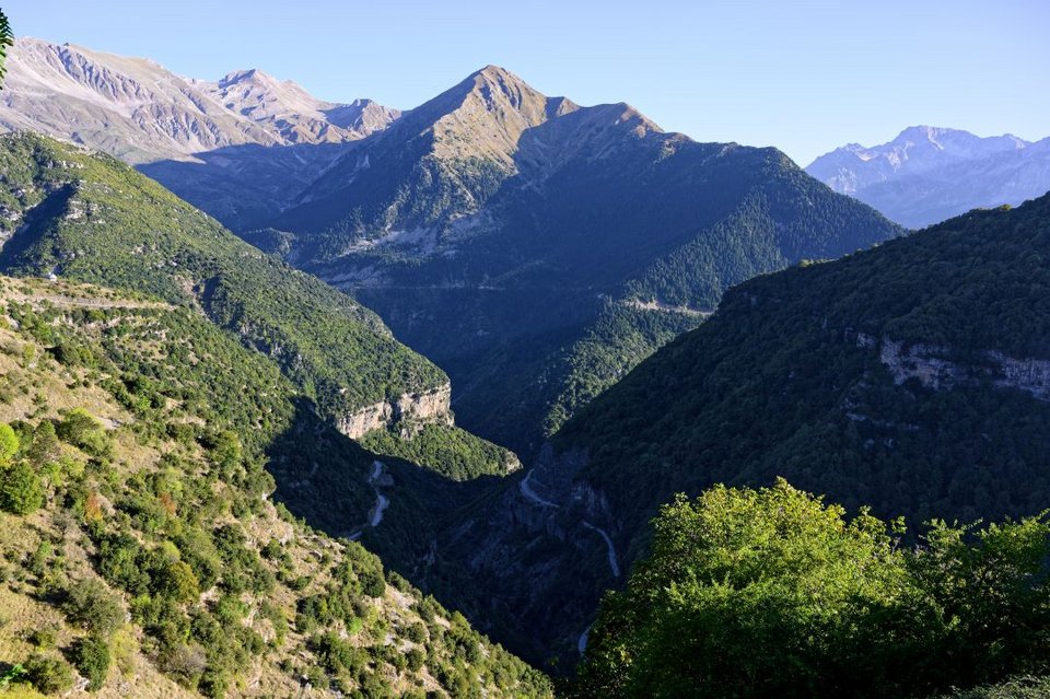 Long weekend στα Τζουμέρκα: Πέτρινα ορεινά χωριά, άγρια φύση και εναλλακτικές δραστηριότητες -Τι ...